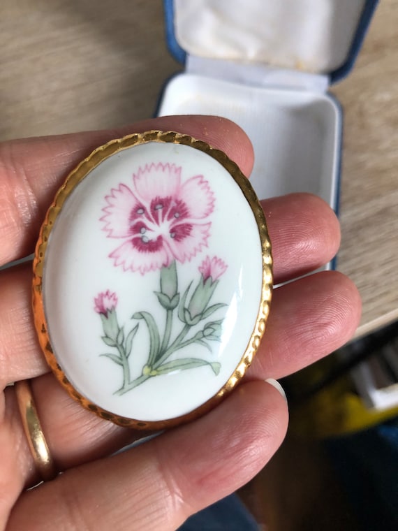 Bone China Aynsley floral brooch 1960s - Gem
