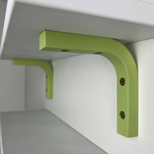 16 Inch Small White Wooden Floating Shelf With Bright Brackets ...