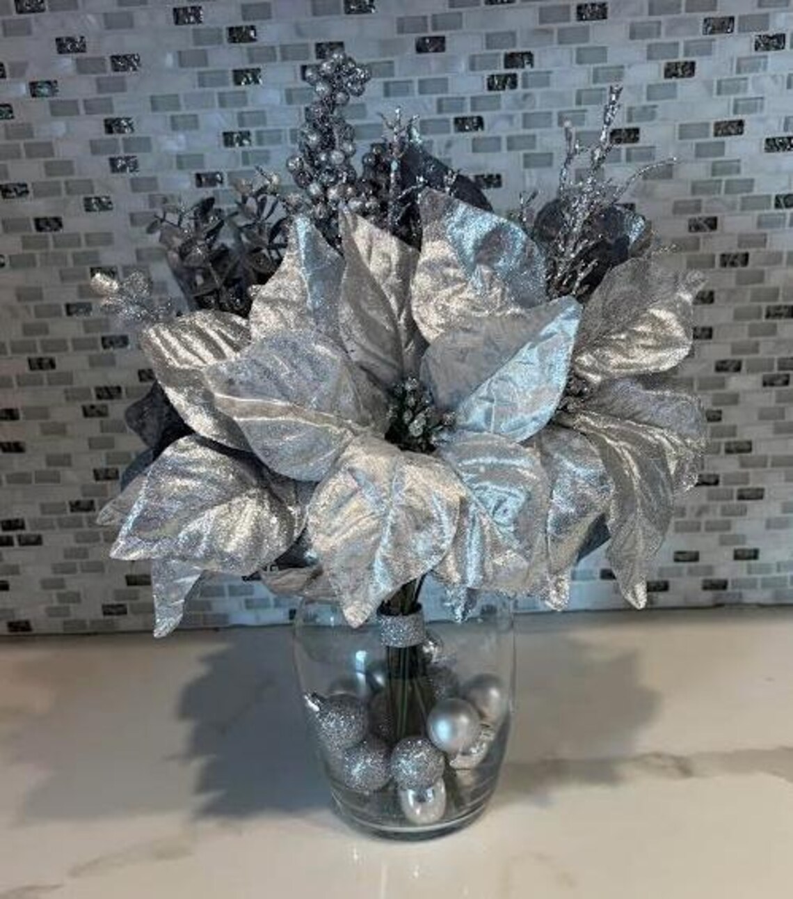 Christmas Holiday Floral Arrangement-artificial Floral Arrangement ...