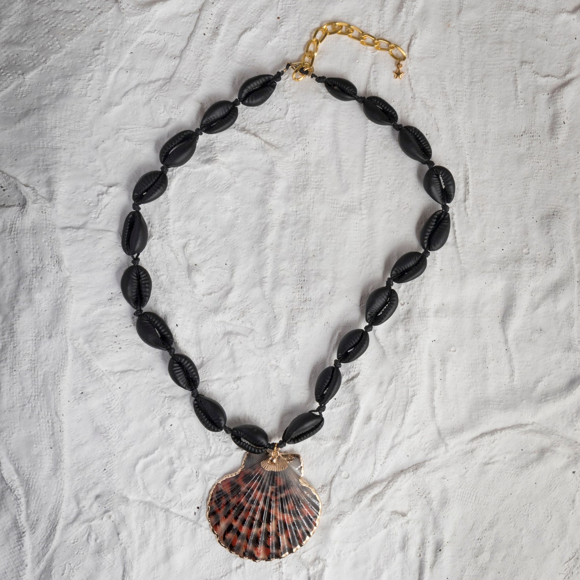 Black Cowrie Shell Necklace Sea Shell Necklace Bohemian - Etsy