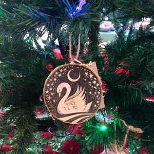 Swan Christmas Ornament | Original Drawing on Birch Wood - Etsy