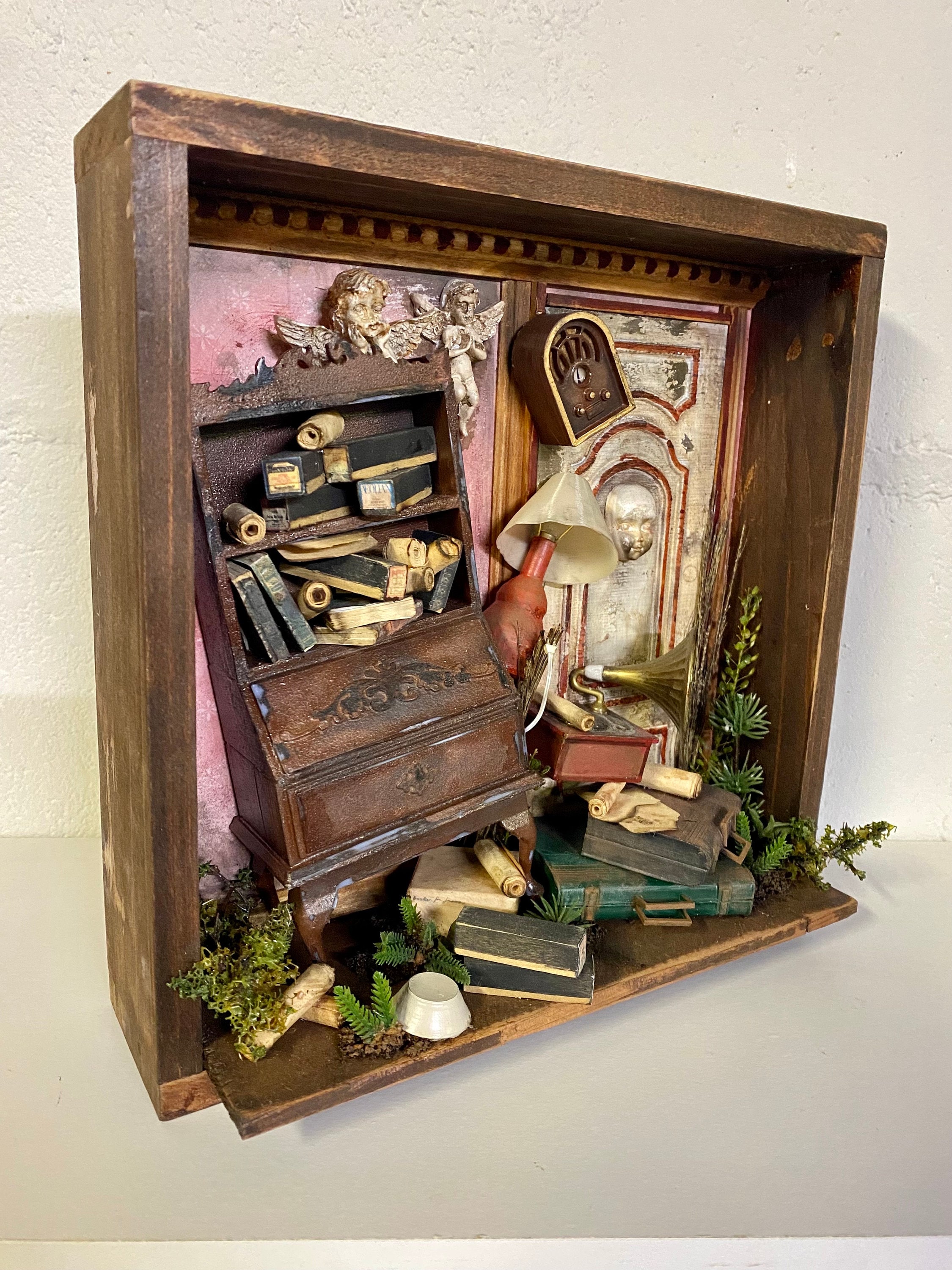 Miniature Artwork, Shadow Box Diorama, Torn up Room - Etsy Canada