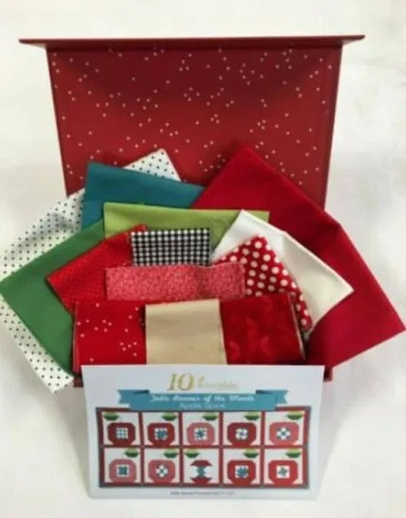 Riley Blake Table Runner of the Month July Apple Spice - Etsy