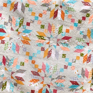 It’s Sew Emma Upbeat Quilt Pattern - 4 Size Variations per Pattern - Etsy