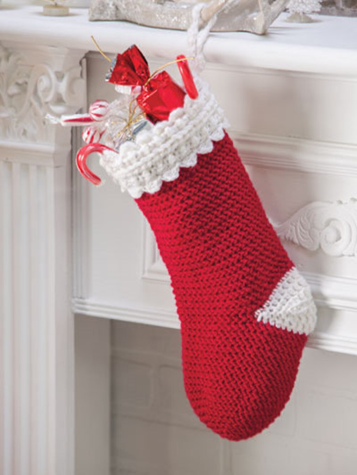 Annie's Crochet Stash-buster Christmas Crochet Pattern Book: 35 ...