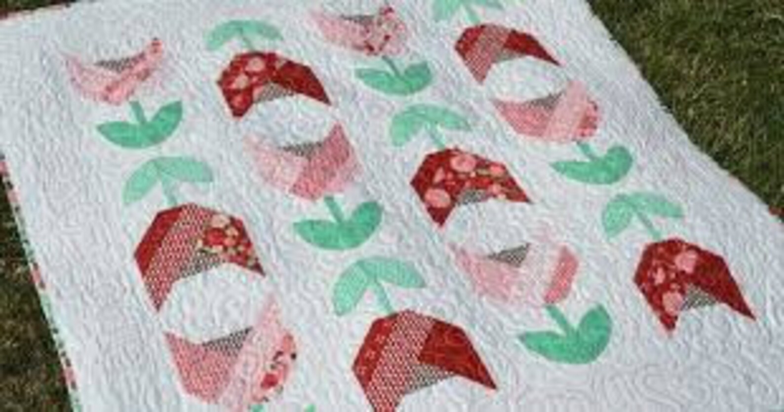 Its Sew Emma Dutch Tulips Quilt Pattern includes 4 Sizes in | Etsy
