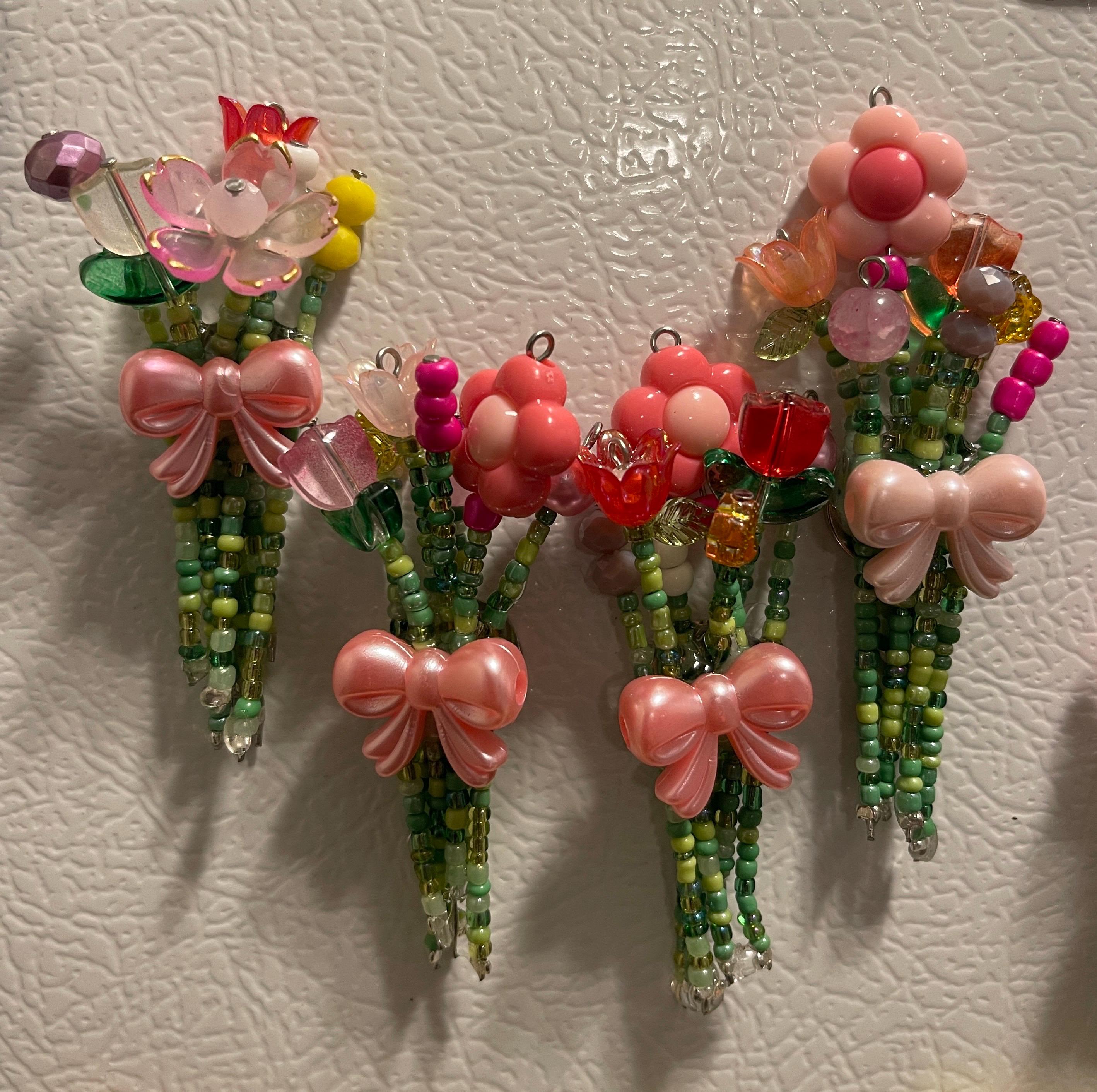 Mini Flower Bouquet Magnets – Hand-strung Beaded Floral Arrangement - Etsy