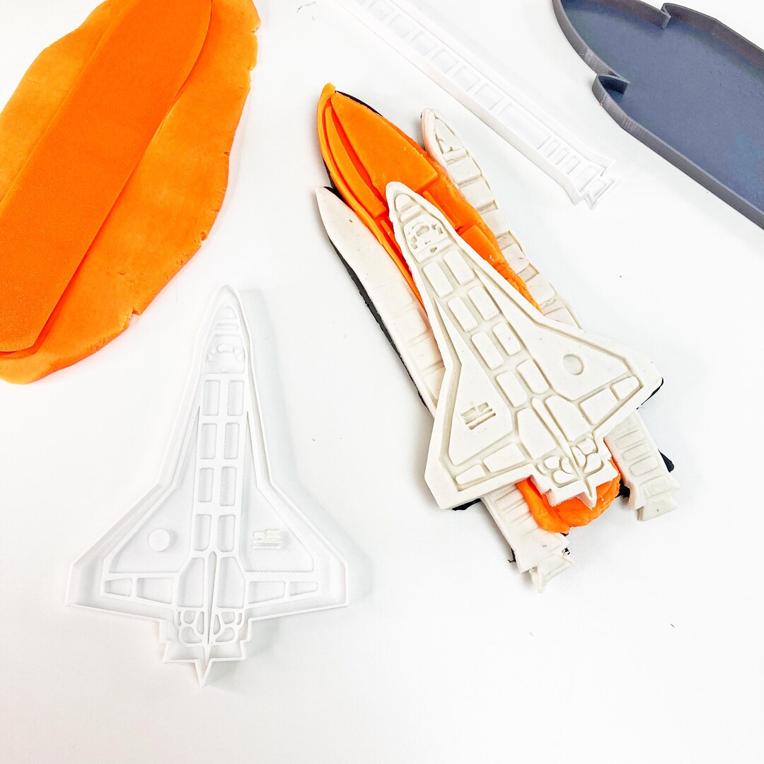 Space Shuttle Play Dough Stencil – Build, Explore & Learn for Classroom ...
