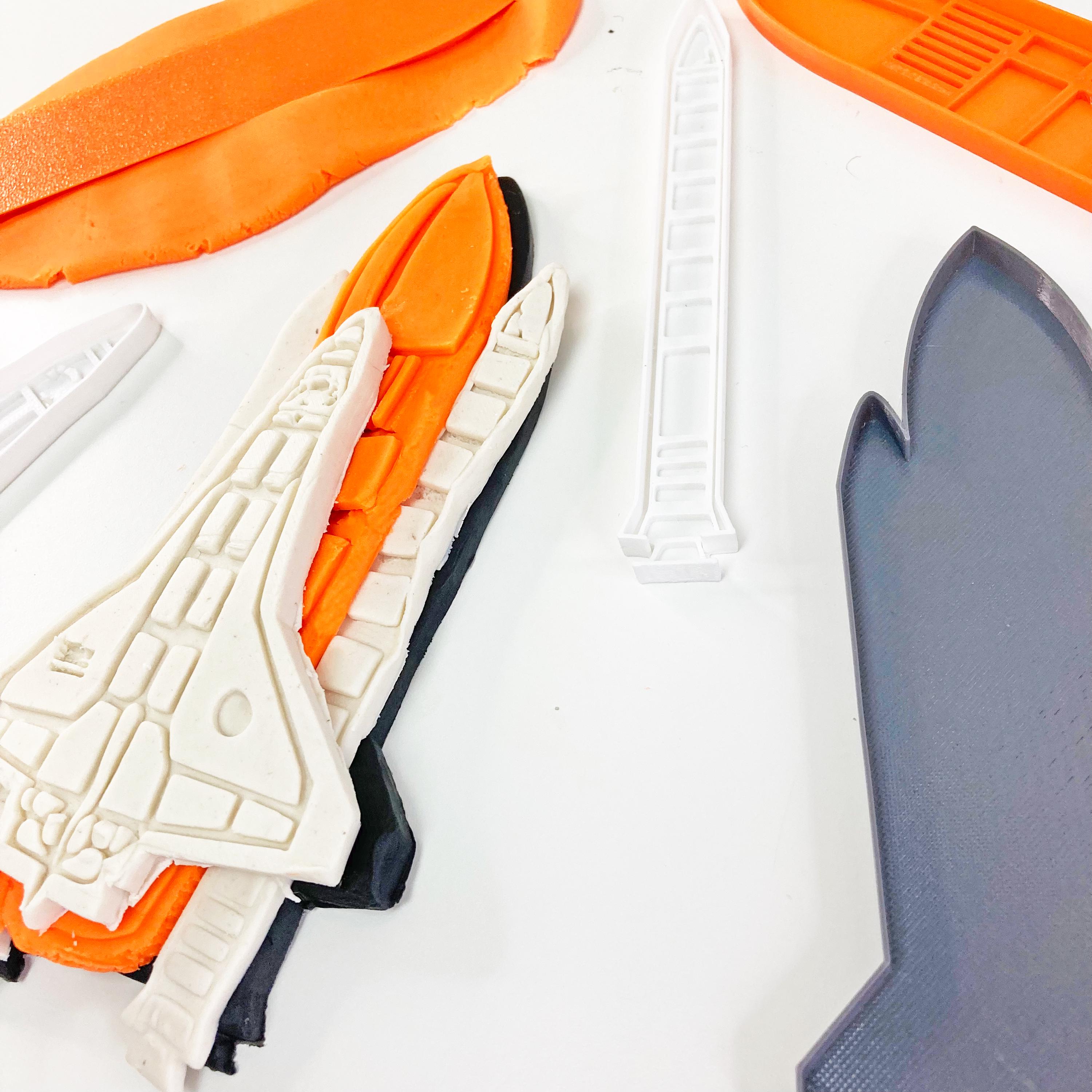 Space Shuttle Play Dough Stencil – Build, Explore & Learn for Classroom ...