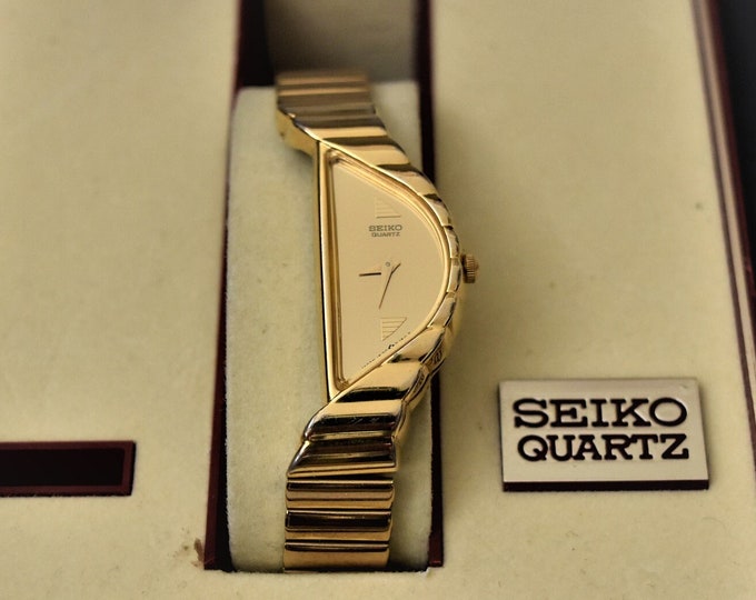 Vintage RARE 1970s Seiko Quartz Half Moon Ladies Watch 1F20-5D59/001943 - Etsy