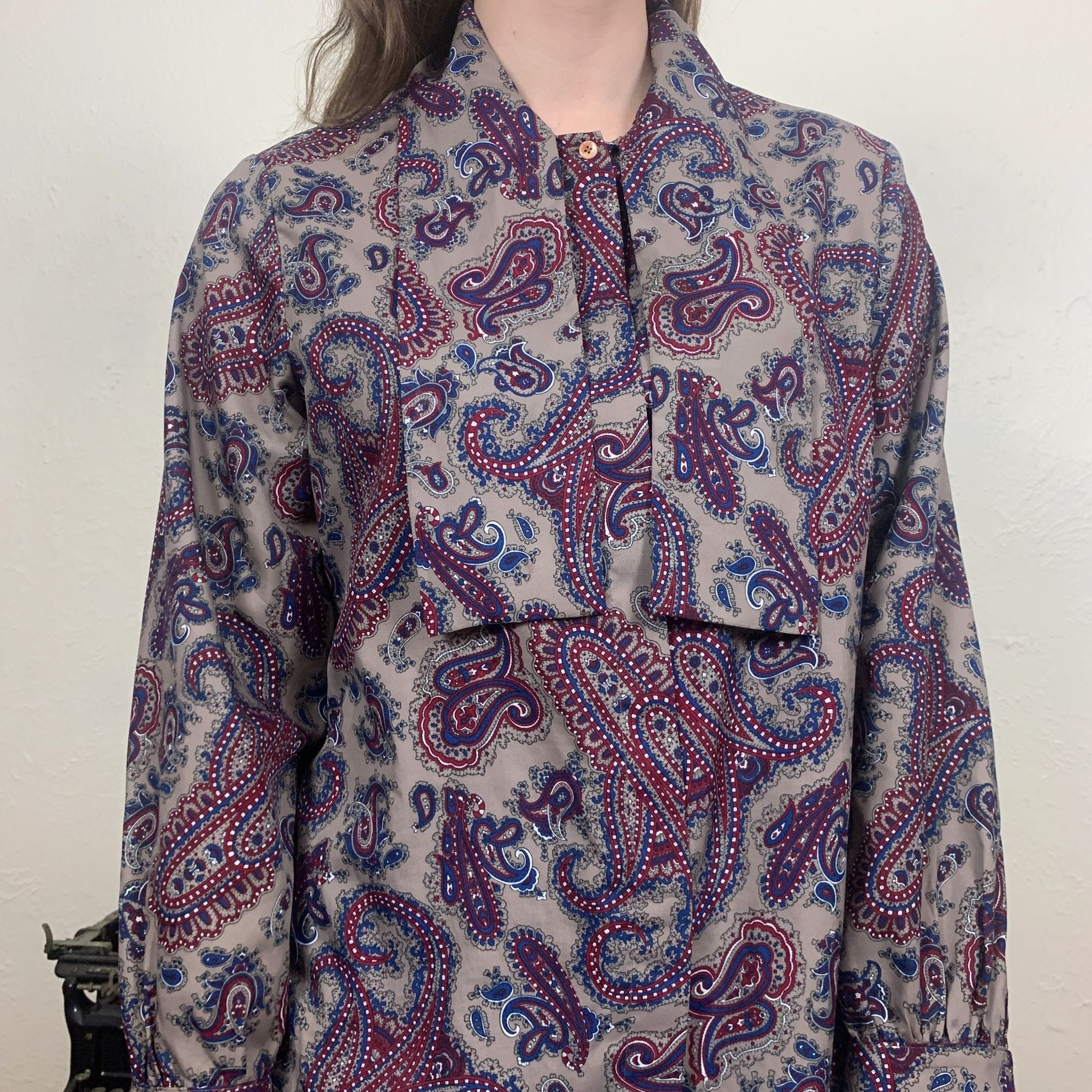 Personal Vintage 80s Brown and Red Paisley Button Down Long Sleeve ...