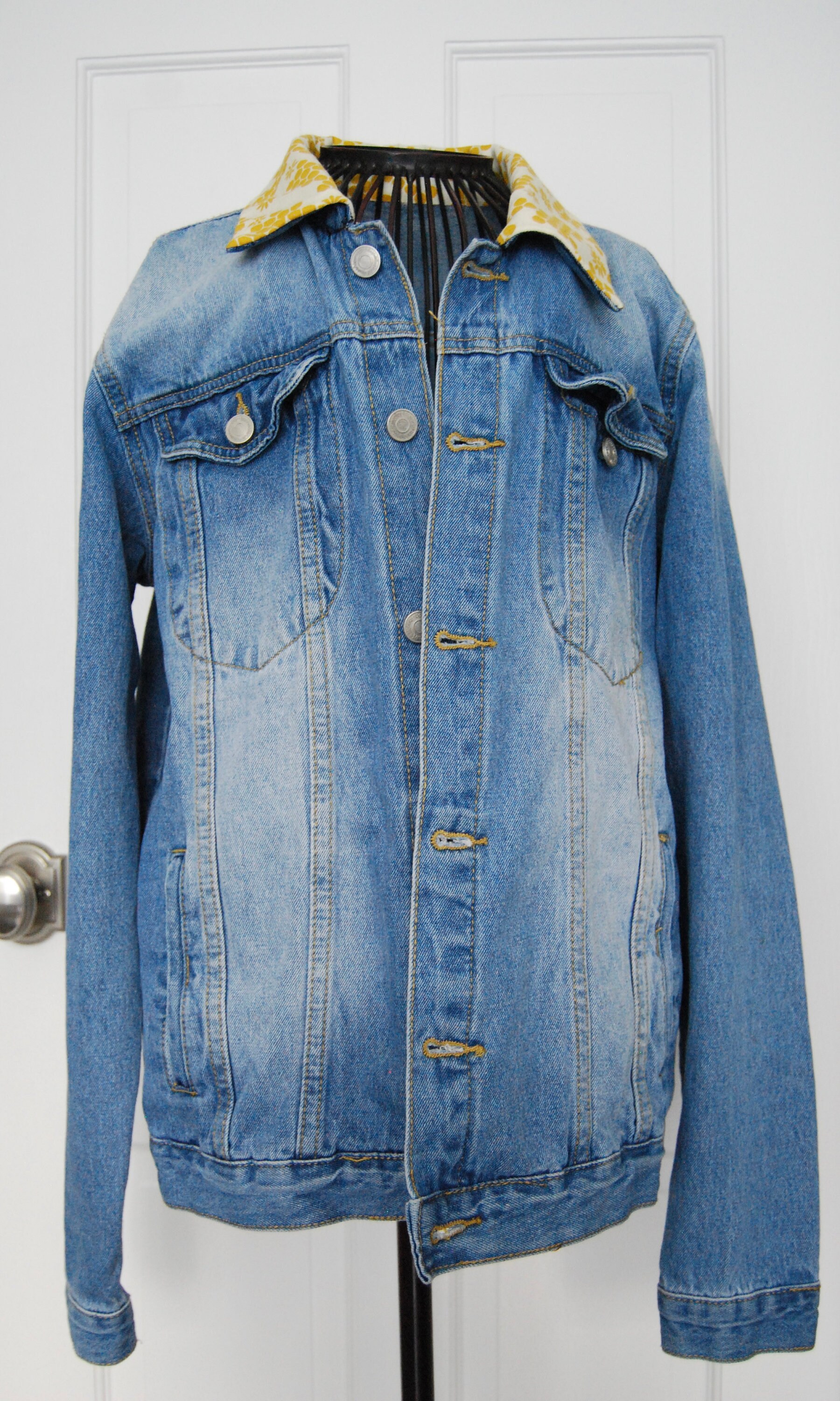 Hand Painted Denim Jacket. Original Design. One of a Kind. - Etsy