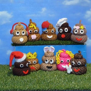 Funny Poop Crochet Pattern PDF, 10 Tipes - Trendy Design for Gifts and ...