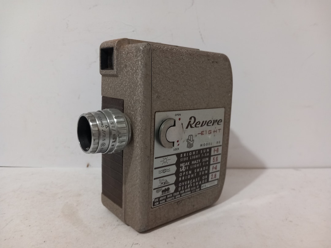 Cine Movie Camera Vintage Revere 8 Model 80 8mm Wind up Magazine ...