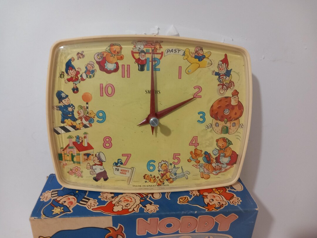 Vintage Smiths Noddy Cordwind Clock 1964 Wall Clock Mechanical White ...