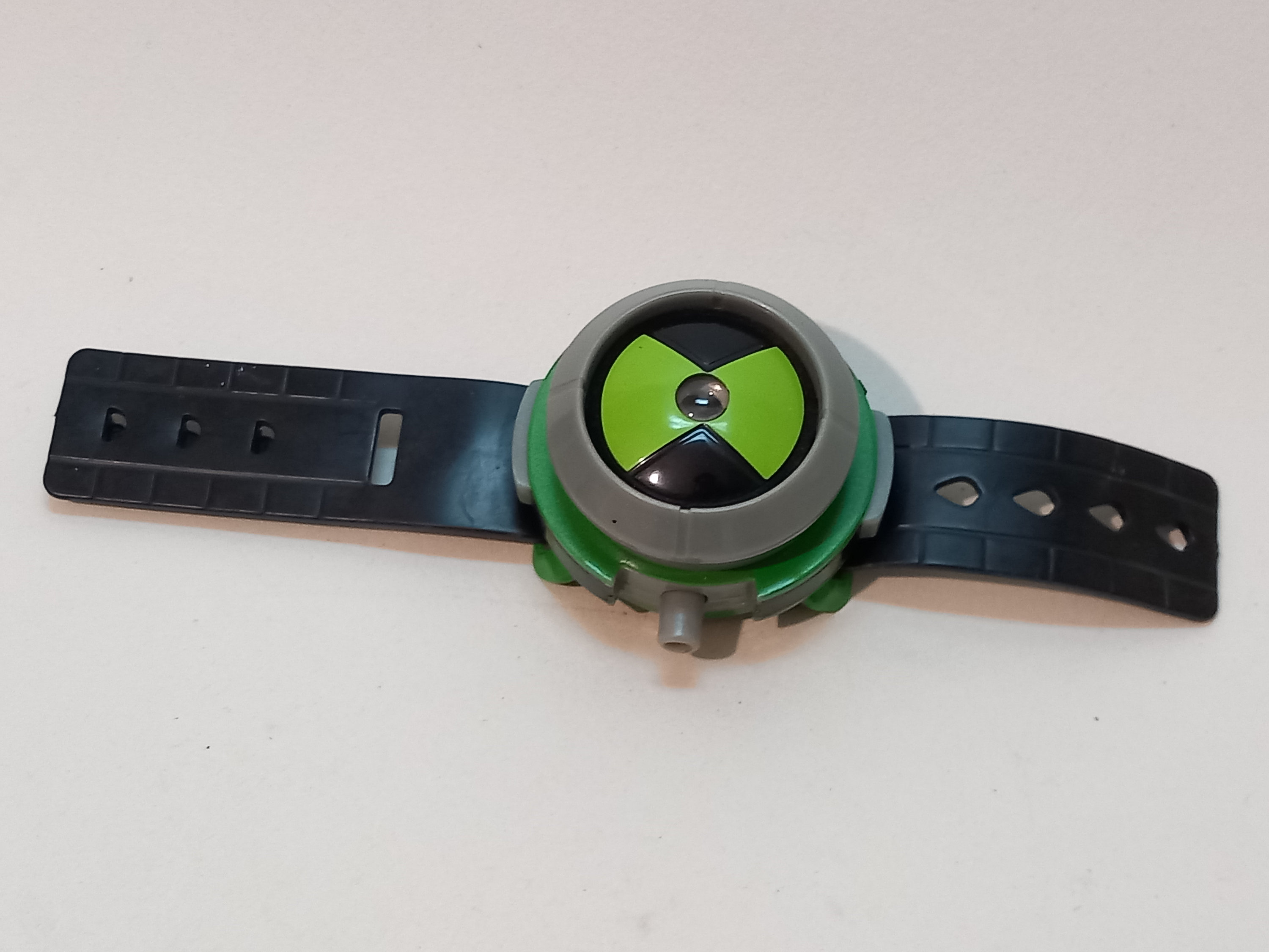 Ben 10 Ultimate Omnitrix Watch Light up 2008 Bandai Rare Collectable ...