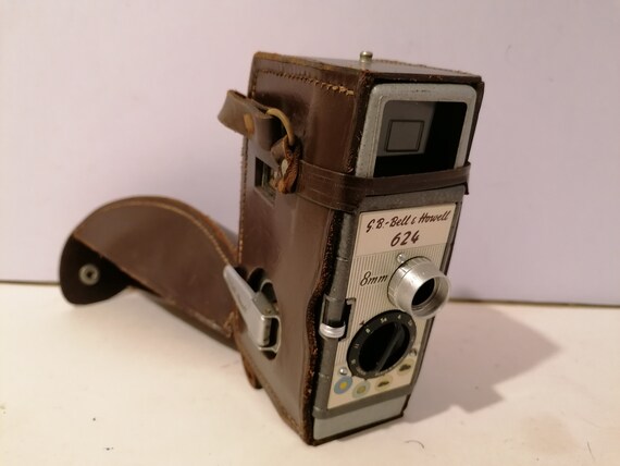VINTAGE Bell & Howell 624 8mm Movie Camera With Case - Etsy