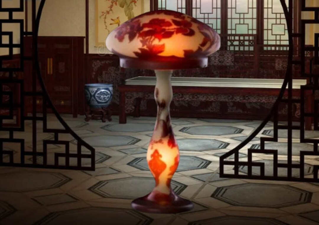 Fashionable Red Roses - Galle Type Table Lamp - Etsy