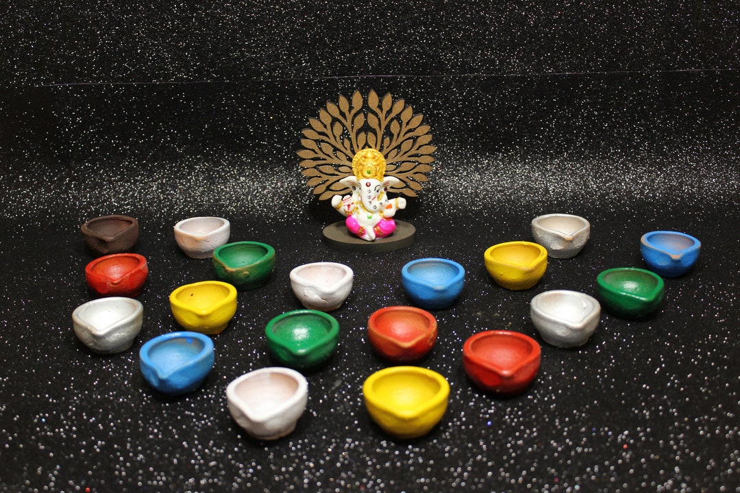 Handmade Colorful Clay Diyas With Wicks, Mitti Diyas ,festivals ...
