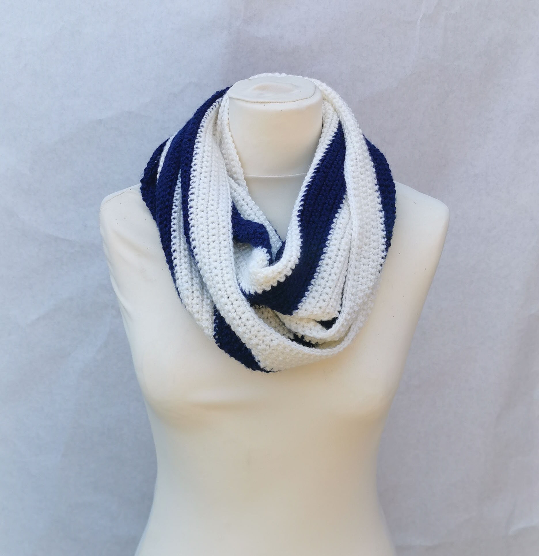 Cream and Navy Scarf, Snood, Wrap Around Scarf - Etsy Denmark