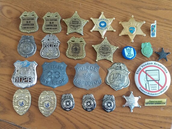 25 Tin Type / Plastic Police Sheriff Toy Badges Vintage | Etsy