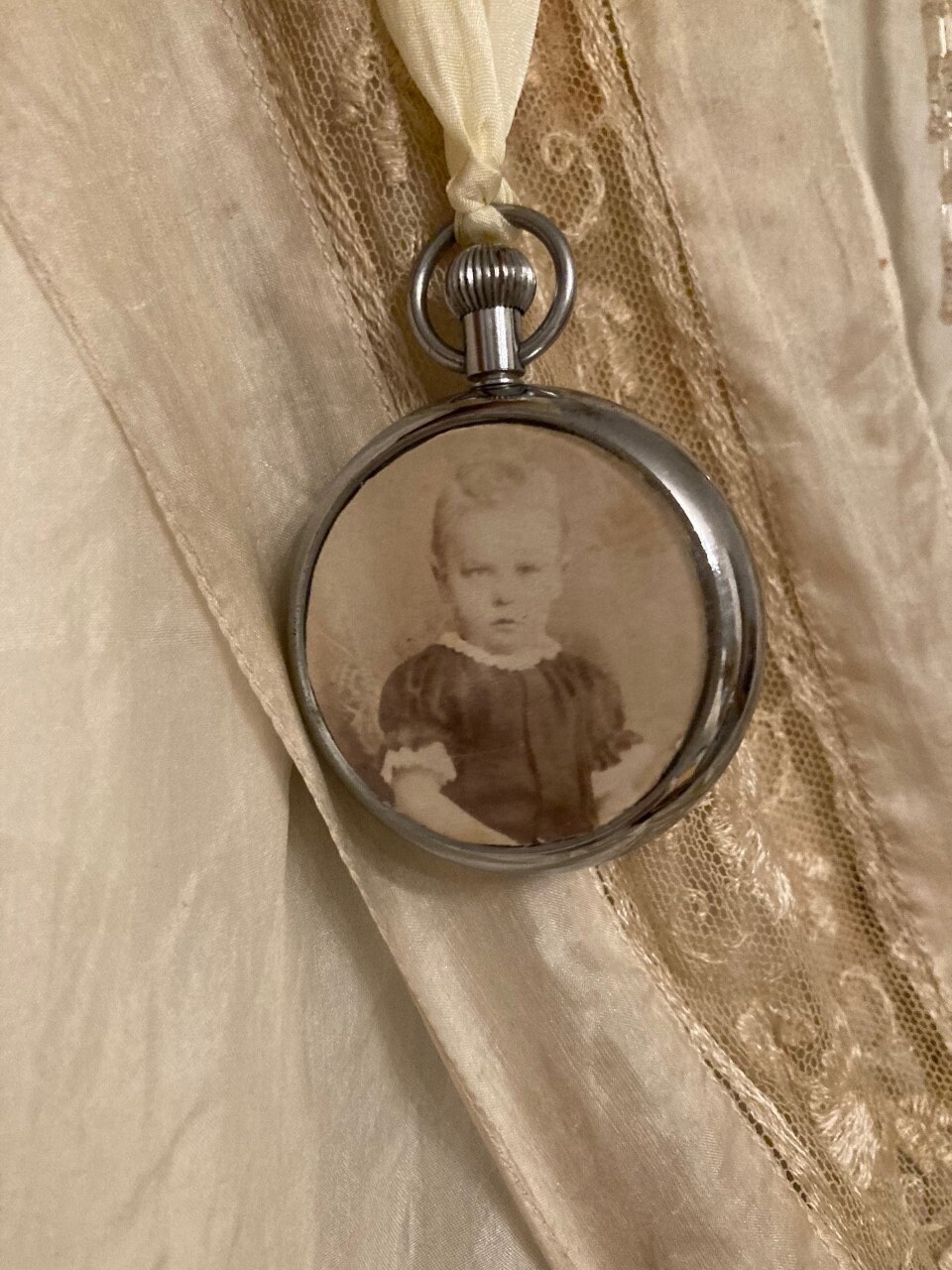 Timeless Angels Antique Pocket Watch Housing a Victorian CDV - Etsy