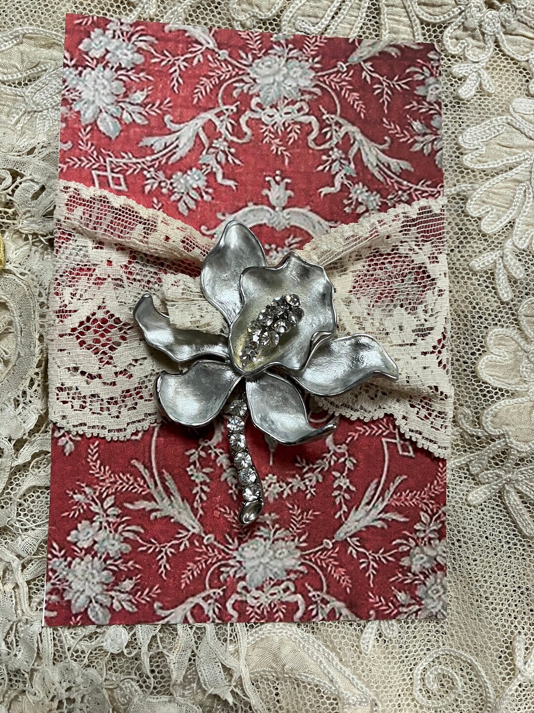 Beautiful Vintage Brooches, Mounted on Floral Card - Etsy