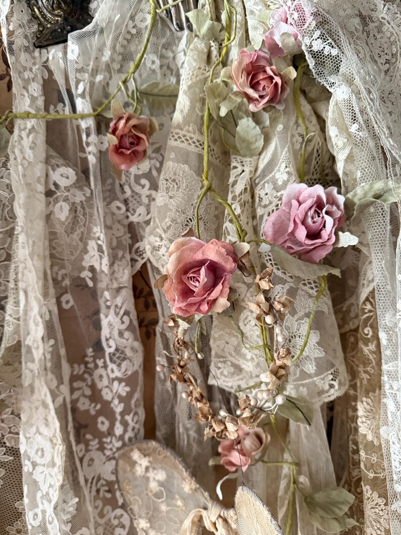 Vintage Style Paper Rose Garland, Pale Pink Cottage Decor - Etsy
