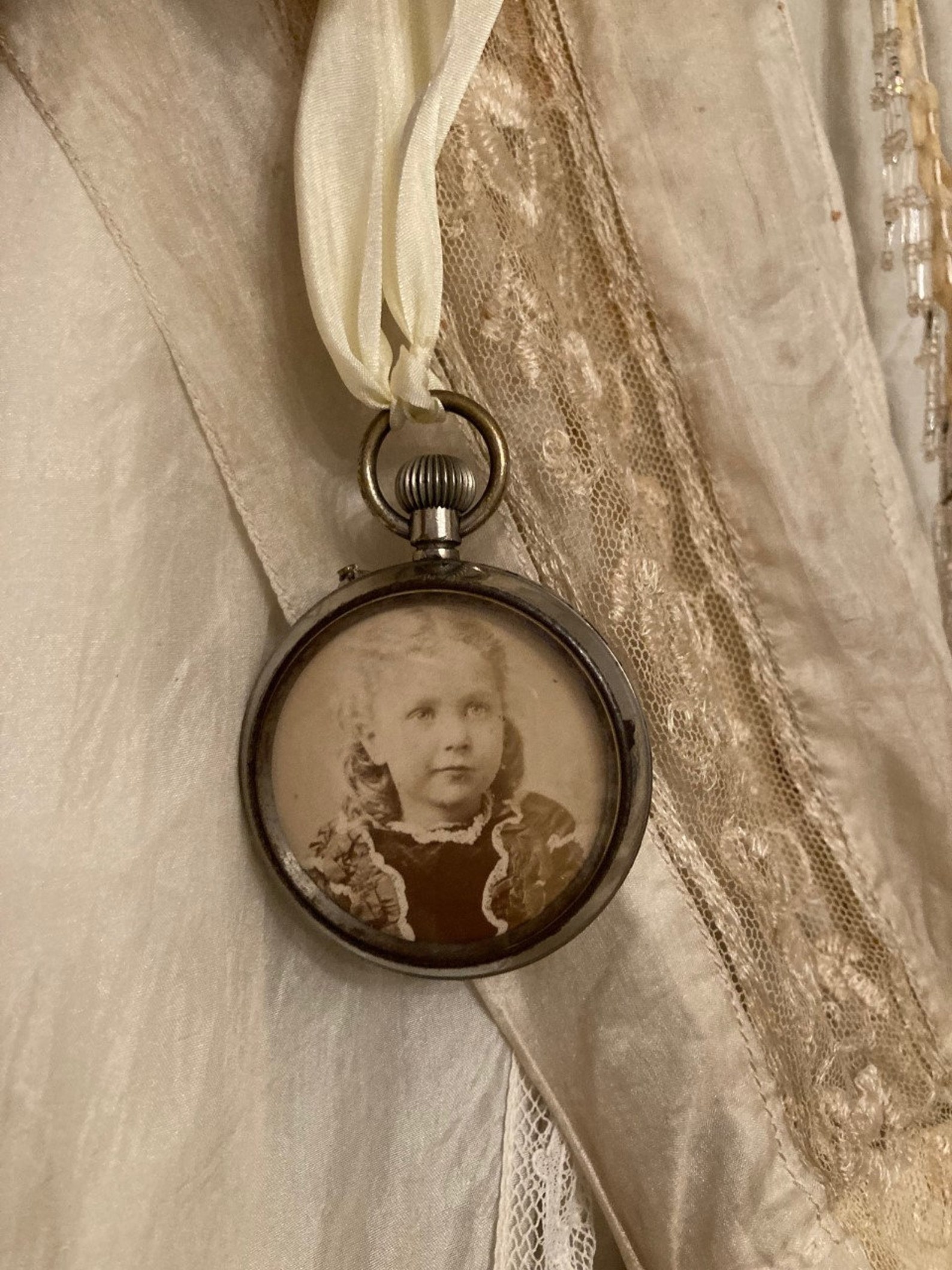 Timeless Angels Antique Pocket Watch Housing a Victorian CDV - Etsy