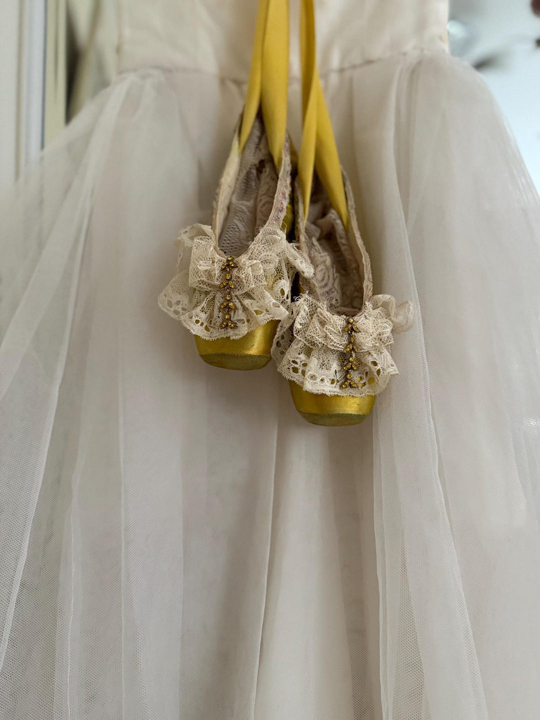 Vintage Gold Bloch Pointe Shoes, Antique Lace Embellished, Boudoir ...