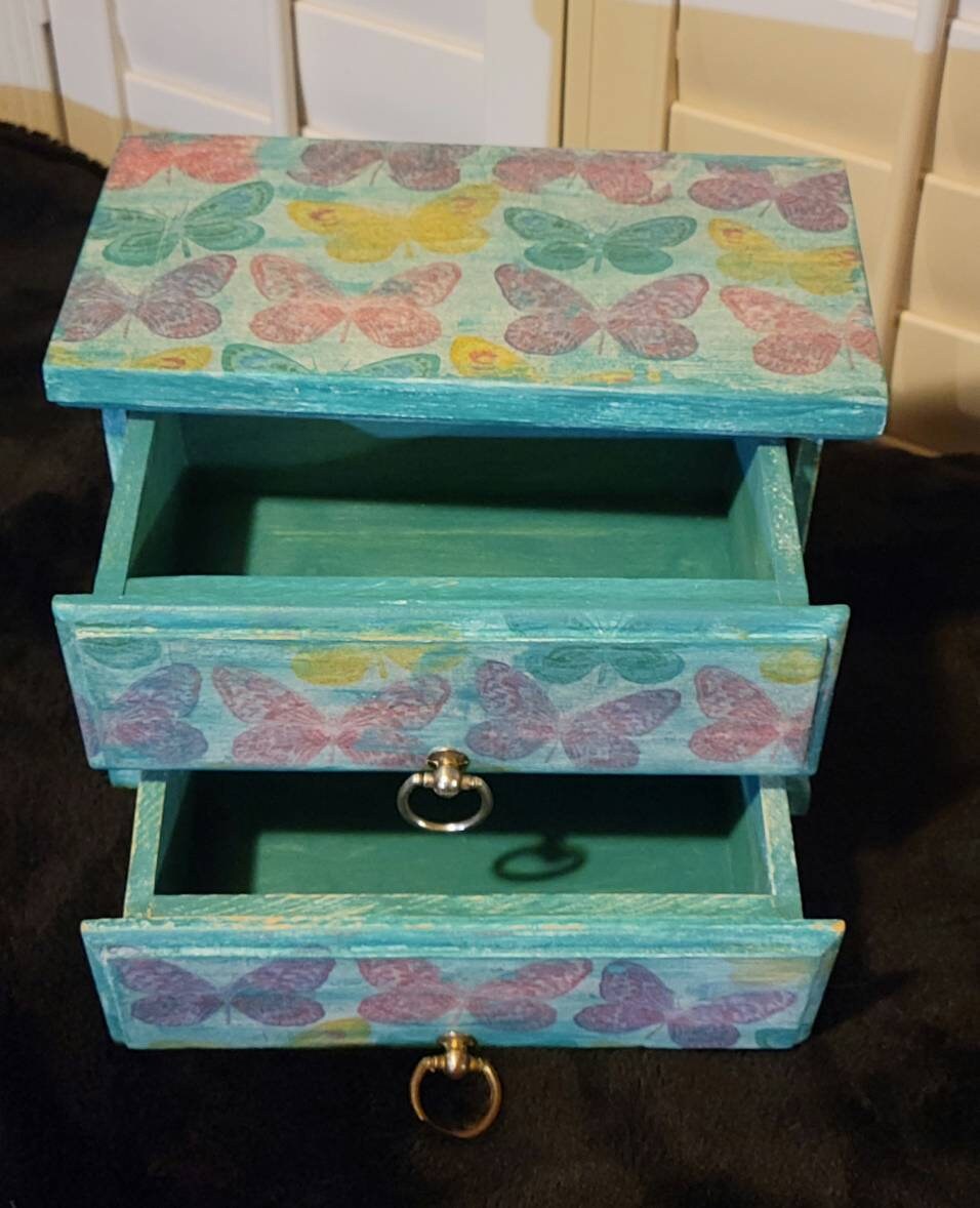 Weathered Rustic Upcycled Jewelry Box With Butterfly Design - Etsy