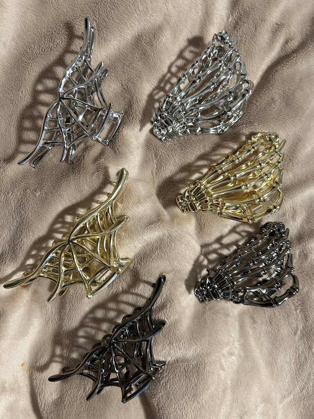 Metal Hair Claw/skeleton Hand Claw/spiderweb Hair Claw/spooky Vibe 365 ...