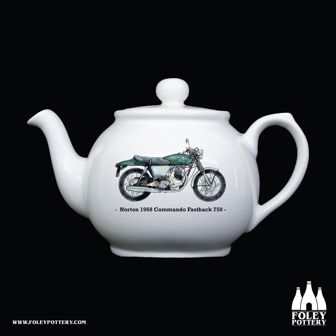 CMC: Norton Commando Fastback, 1968 Classic Motorbike Inspired ...