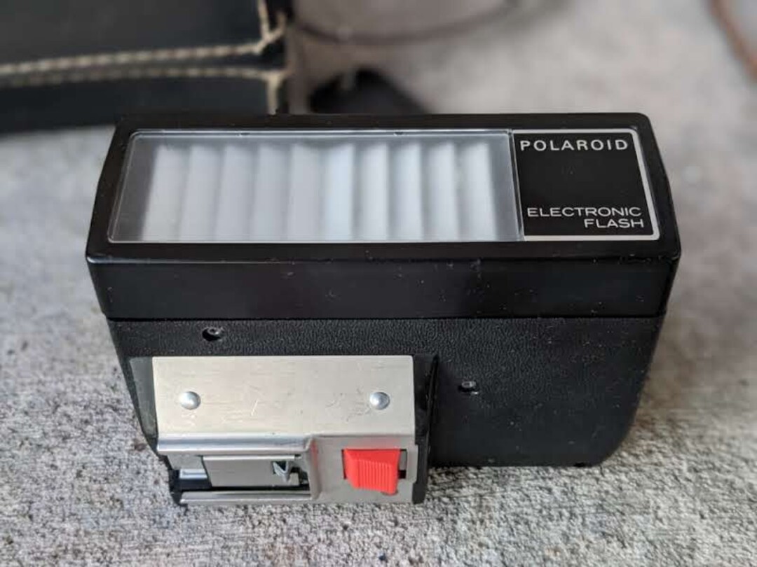 Vintage 60s-70s- Polaroid 360 Electric Flash- Polaroid Fast Charger ...