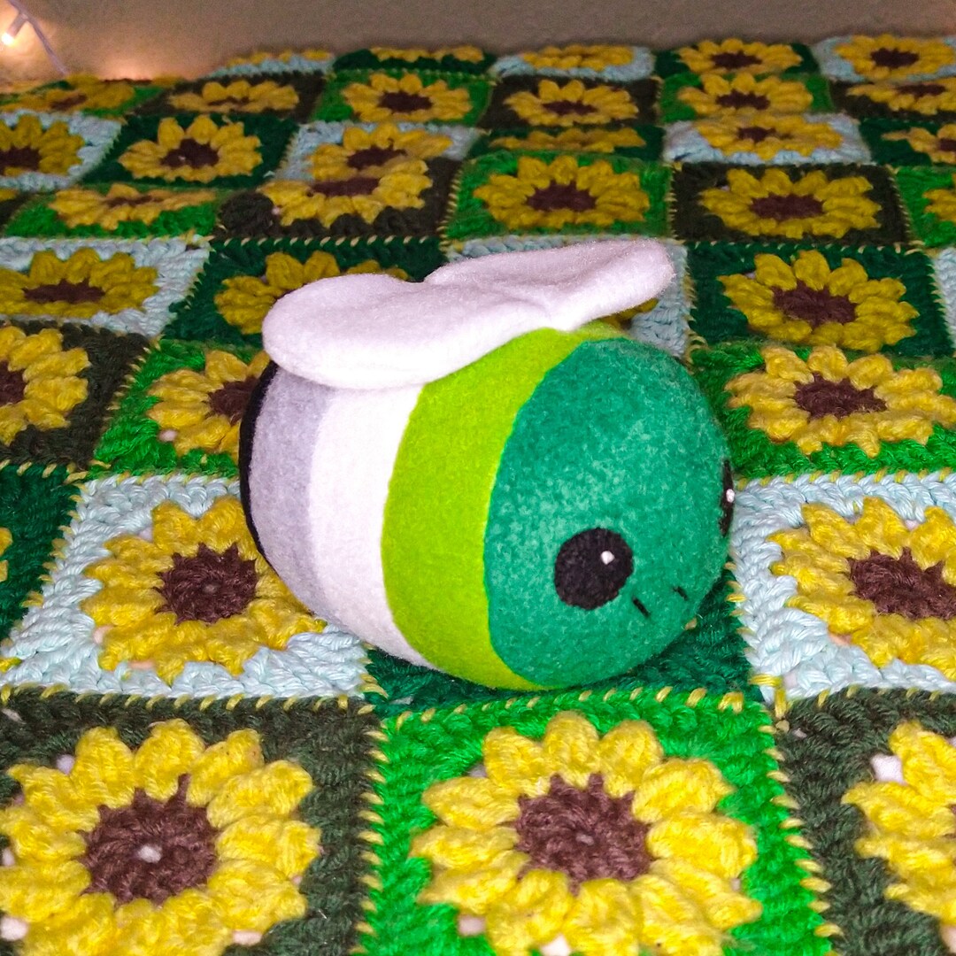 Aromantic Pride Bee LGBTQ Pride Flag Plush - Etsy