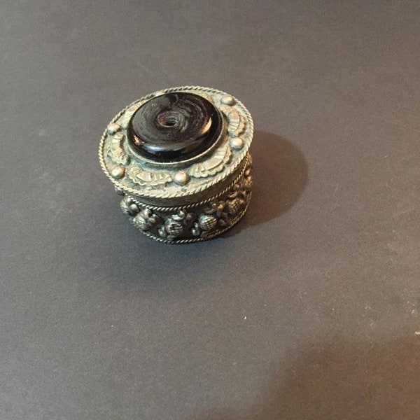 Antique Snuff Box - Etsy