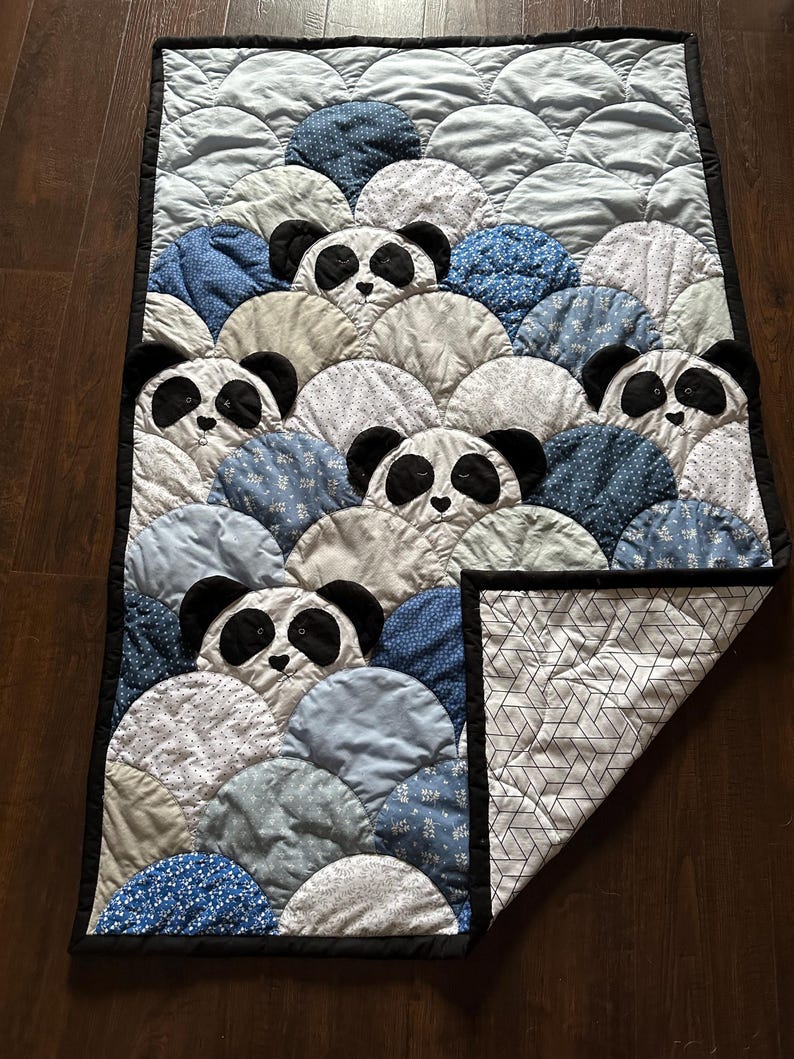 Panda Clamshell Child’s Quilt - Etsy