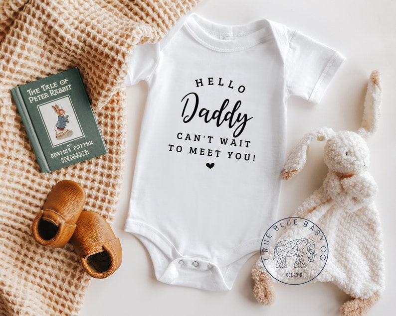 Hello Daddy can't wait to meet you Perfect Pregnancy | Etsy Hello Daddy can't wait to meet you Perfect Pregnancy | Etsy
