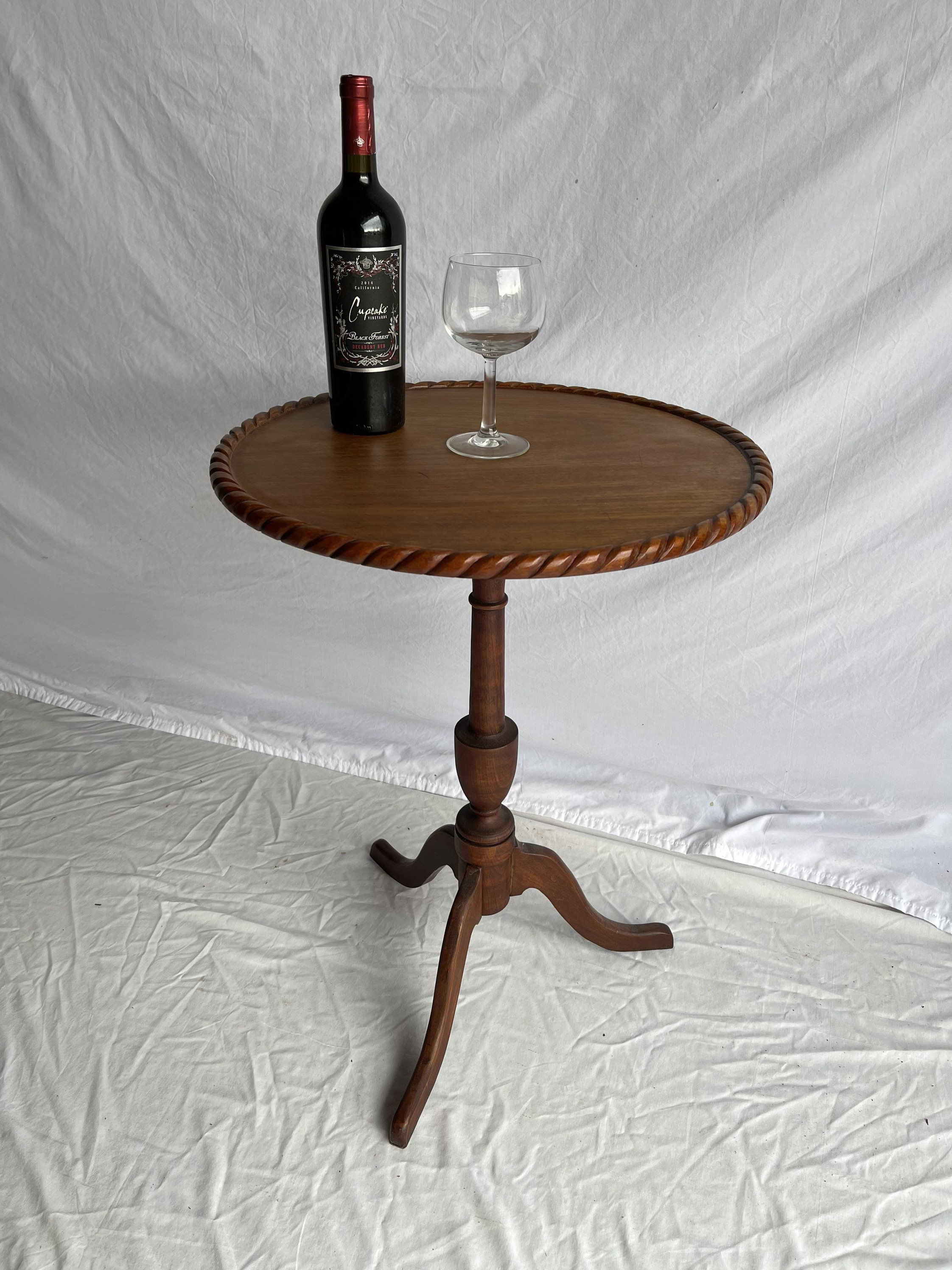 Late 19th Century Pie Crust Tilt-top Table - Etsy