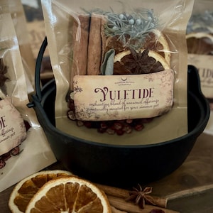 Yule Celebration Kit | Simmer Pot | Room Spray | Linen Spray | Natural ...
