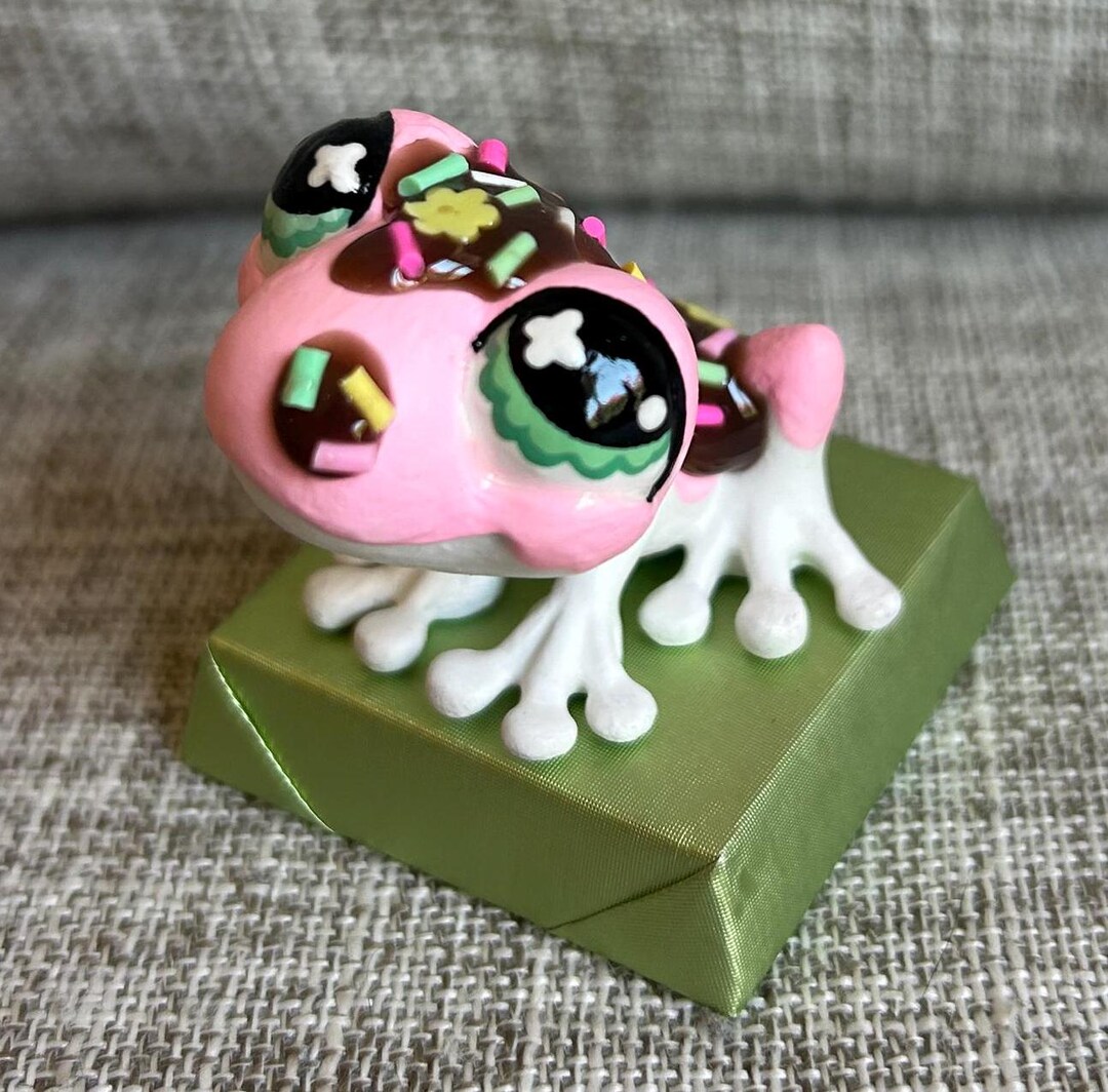 Littlest Pet Shop (LPS) Custom: Sweet Treat Frog (repaint) (sculpture ...