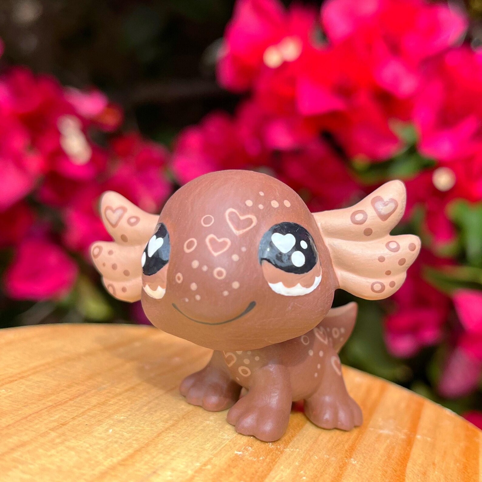Littlest Pet Shop (LPS) Custom: Fizzy Pop Axolotl (repaint) (sculpture ...