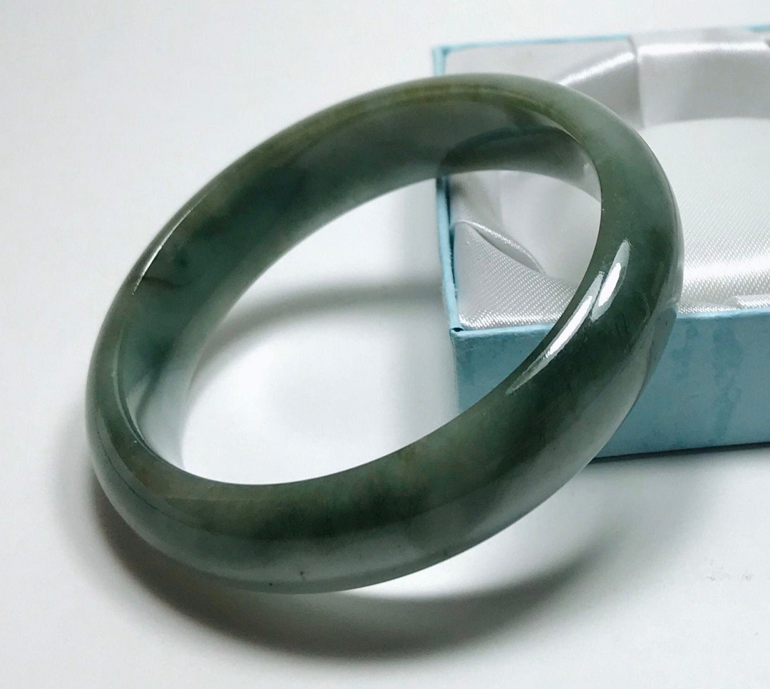 57.5mm Emerald Green and Milky White Hand Carved Grade A Untreated ...