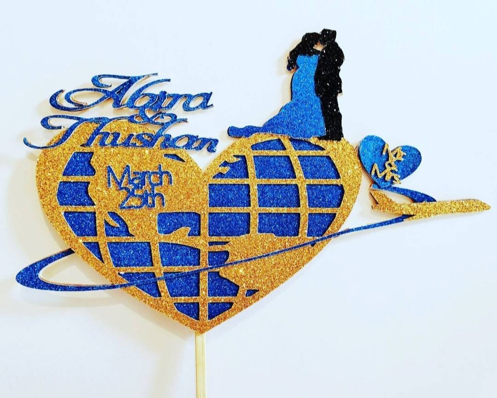 Personalized Custom Anniversary Cake Topper With Couple, World Map ...