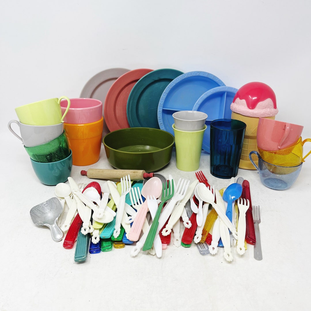 Vintage Children's Plastic Dishes - Toys - Plates - Teacups - Mugs ...