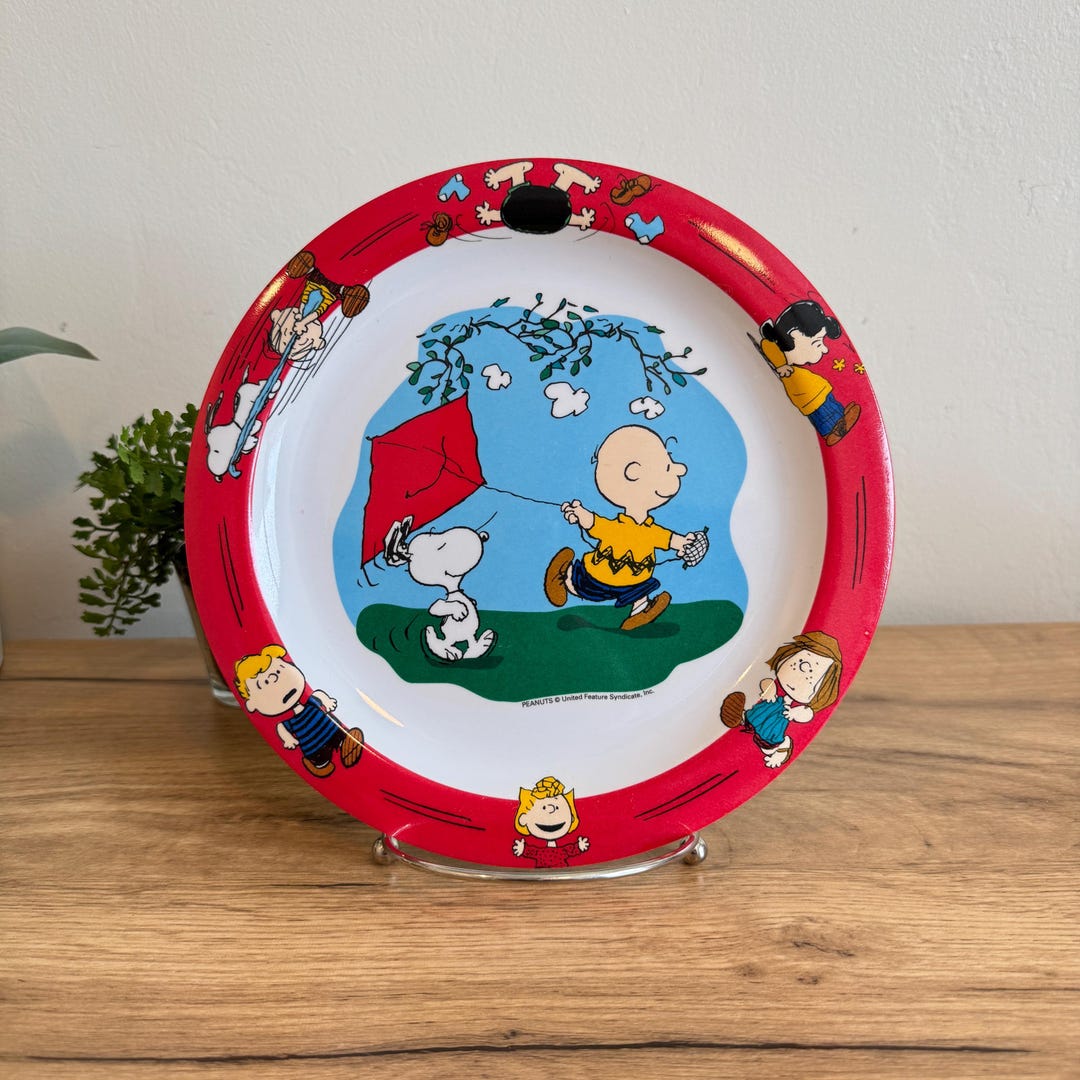 Peanuts Plastic Plate - Vintage - Charlie Brown and Snoopy Flying a ...