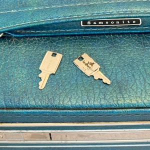 Vintage Blue Suitcases YOU PICK Samsonite Fashionaire Irridescent ...