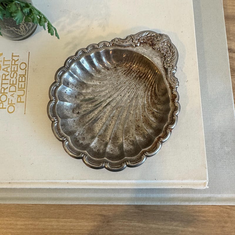 Clam Shell Bowl - Etsy
