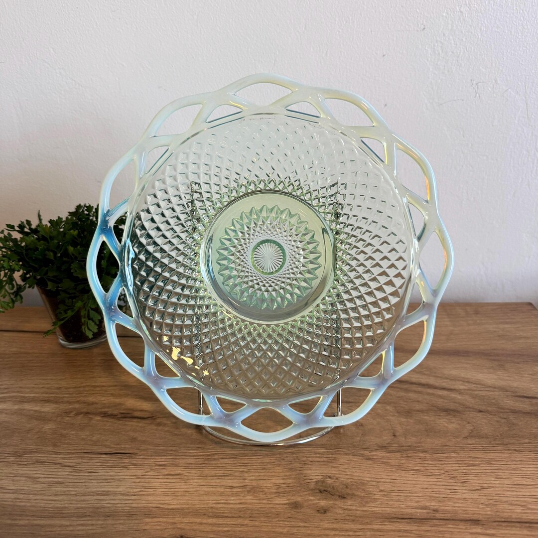 Imperial Uranium Glass Plate | Opalescent Lace Rim Diamond Point ...