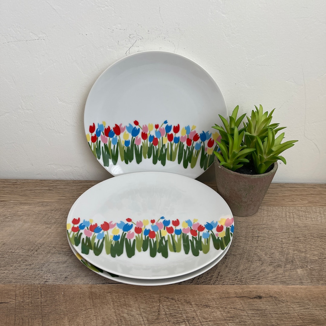 Vintage Tulip Plates - Salad - Dessert - Tulips - Plates - Dishes ...